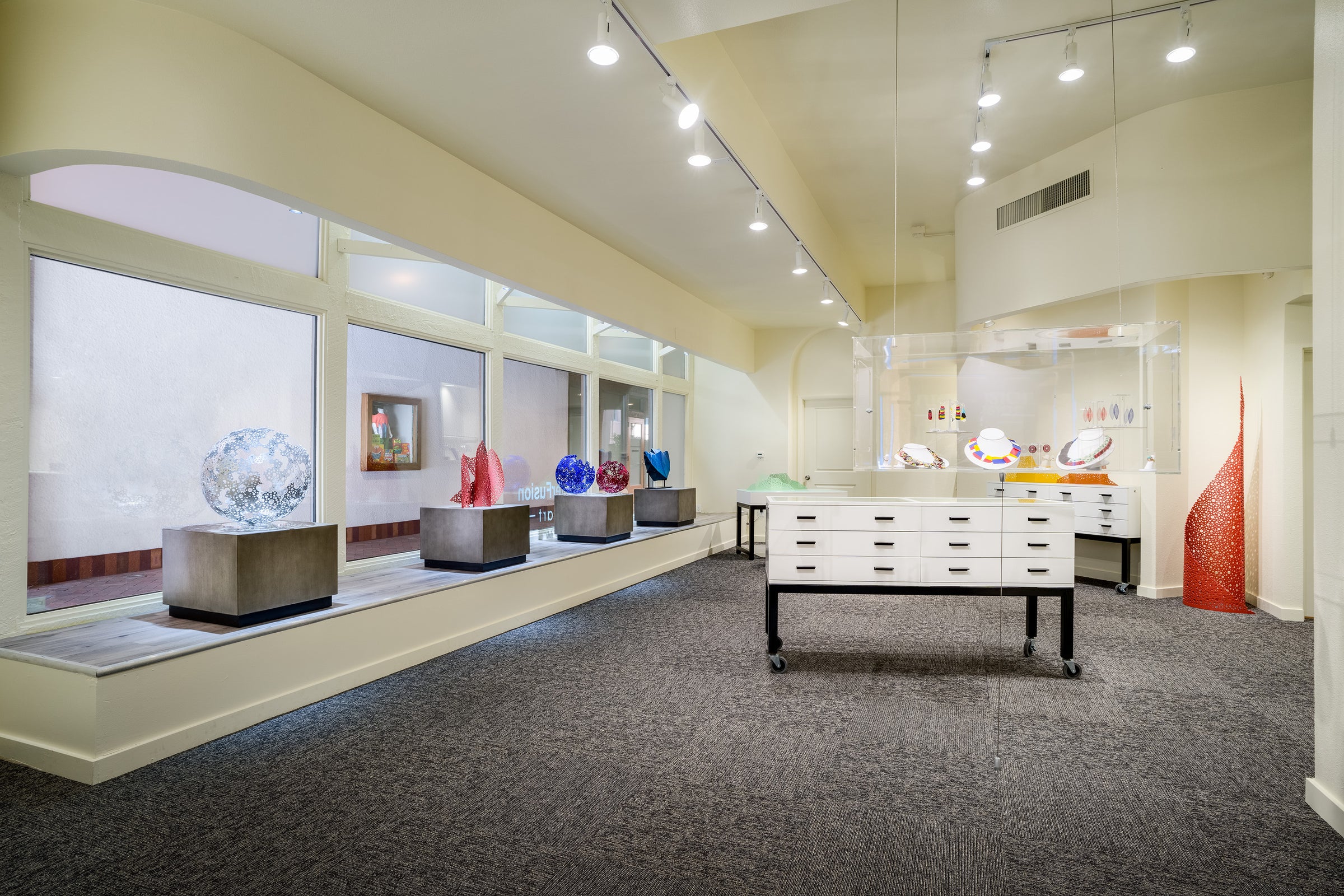 InterFusion Art | Santa Fe Gallery - Contemporary Jewelry & 3D Work